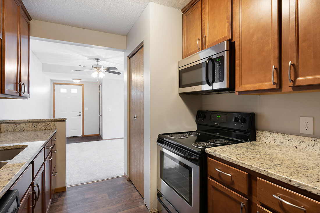 Fernbrook Townhomes | At Home Apartments