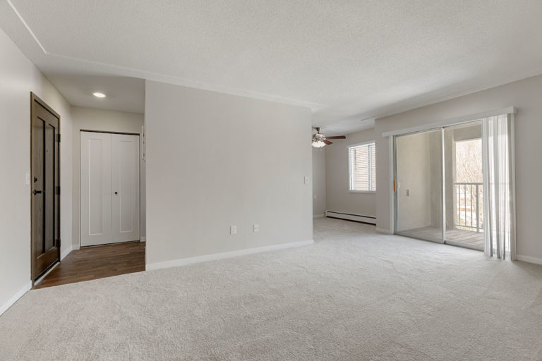 Newly Renovated 1 & 2-Bedroom Apartments | Jade Lane Estates