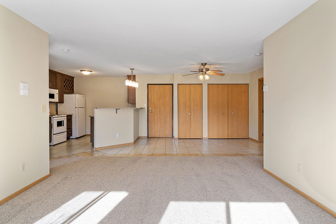 1, 2, & 3- Bedroom Apartments in St. Cloud | Park Place Estates