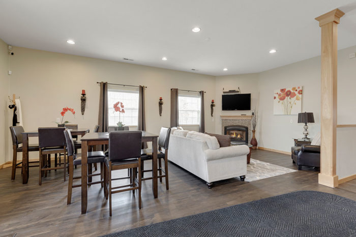 View Pointe Apartments | At Home Apartments