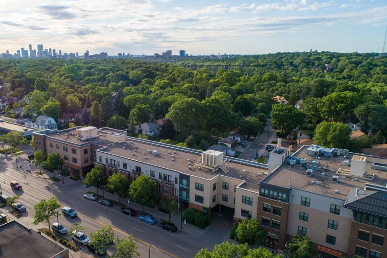 West River Commons | At Home Apartments